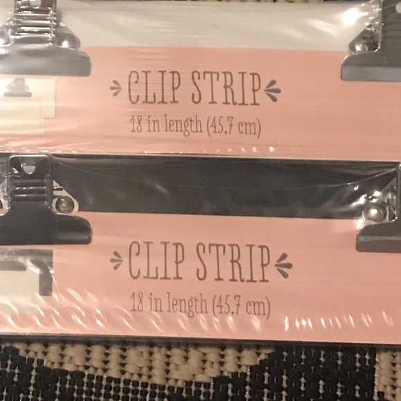 Horizon Group | Wall Decor | Set Of Wall Artmemo Hanging 3 Prong Clip ...